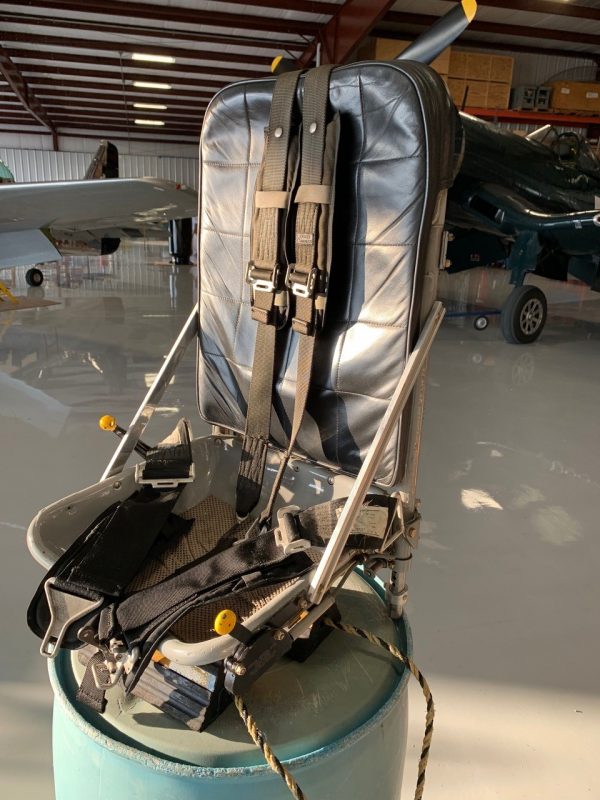 HAVE A SEAT! Lee Lauderback shares "insider Information" about the P-51 ...